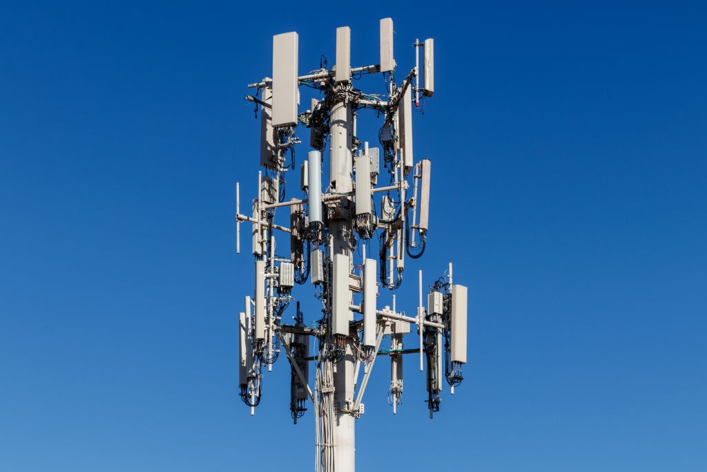 CMA approves Cellnex acquisition of CK Hutchison’s passive telecom ...